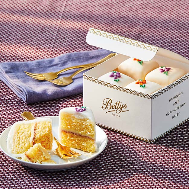 Order Cakes Online for UK Delivery | Handcrafted cakes