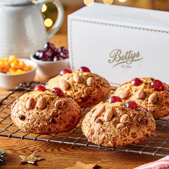 Order Cakes Online for UK Delivery | Handcrafted cakes