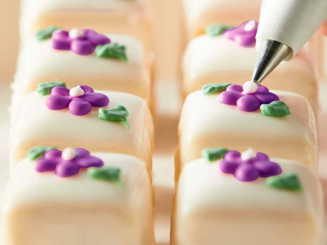 Autumn Fondant Fancies (box of 4)